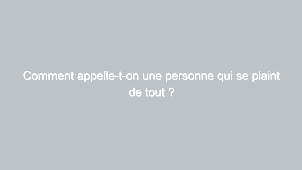 Comment s'appelle l'utilisation de deux mots qui signifient la même chose